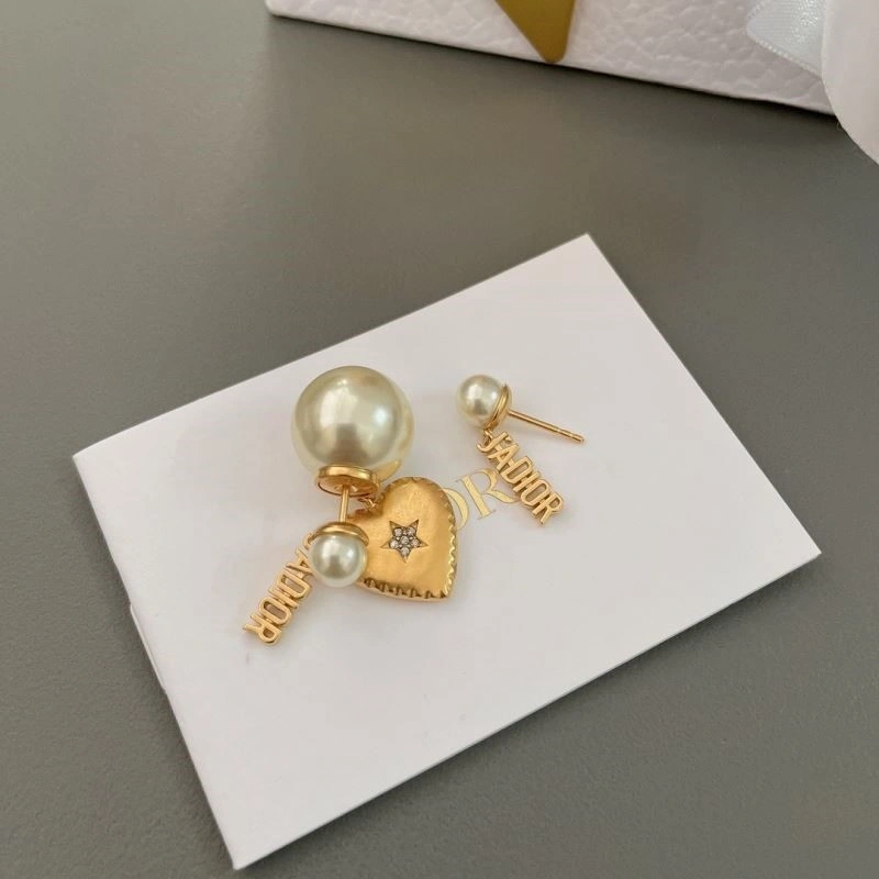 Legit Christian Dior Earrings