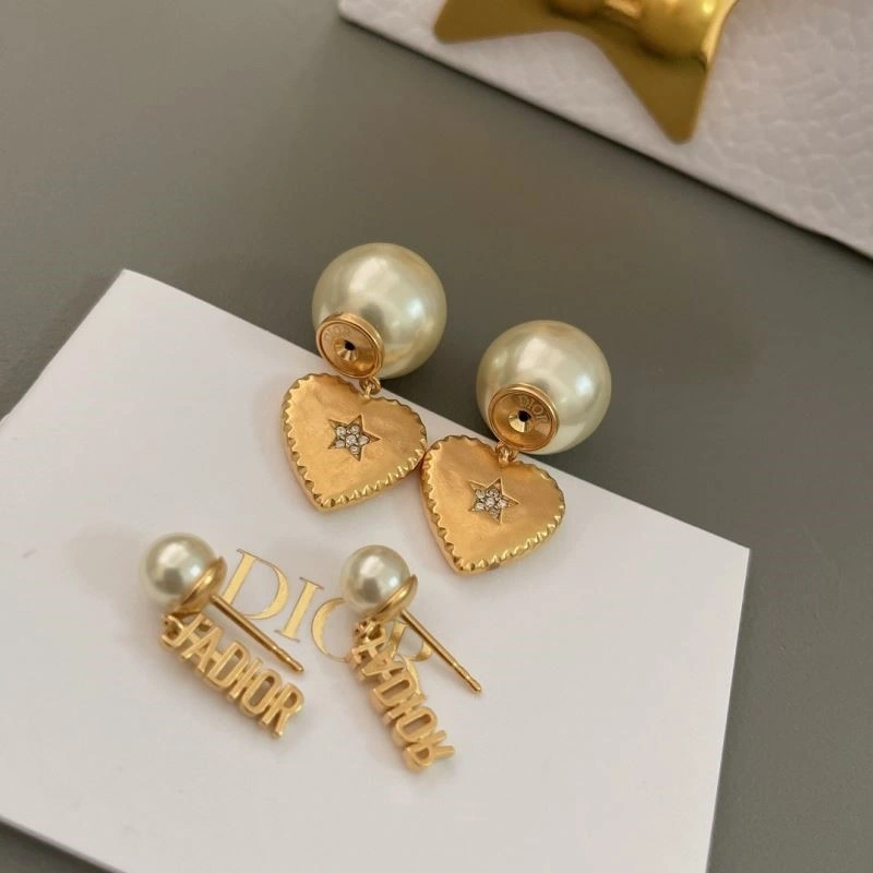 Legit Christian Dior Earrings