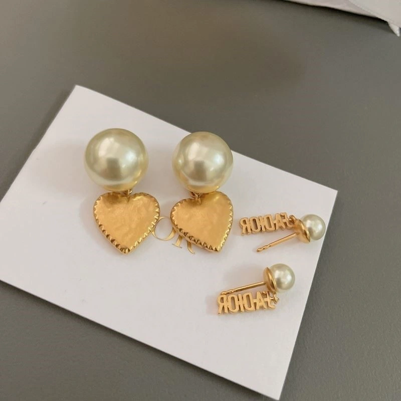 Legit Christian Dior Earrings