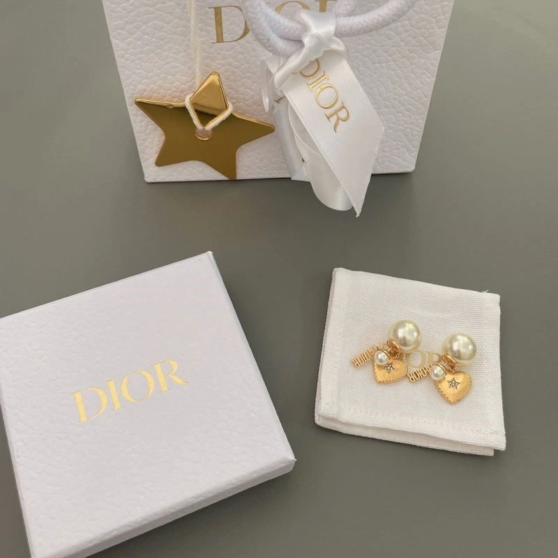 Legit Christian Dior Earrings