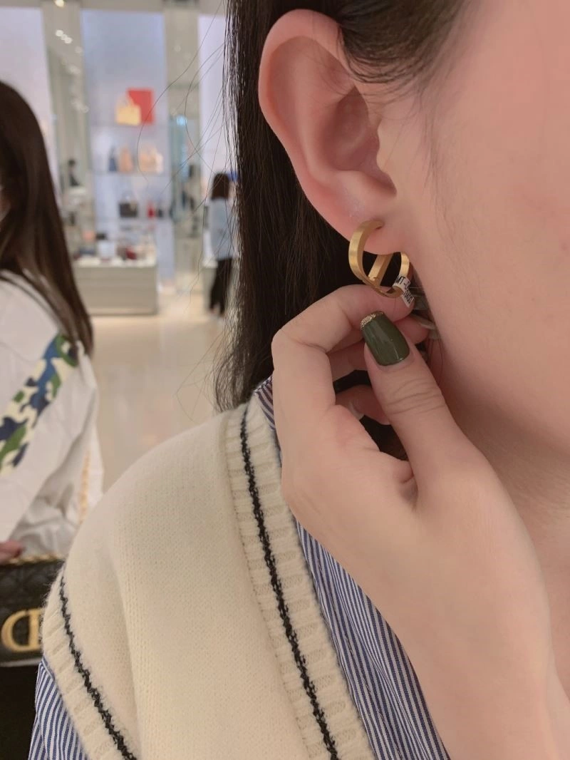 Reasonably priced Christian Dior Earrings