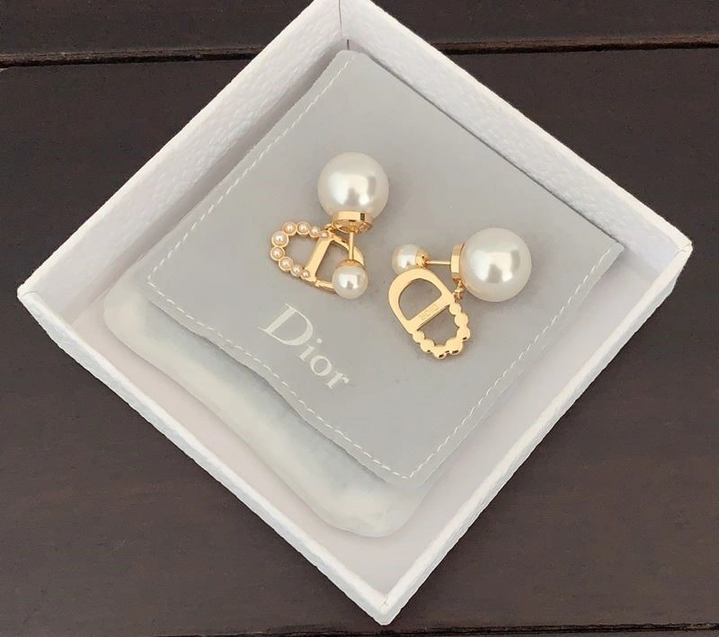 Value-priced Christian Dior Earrings