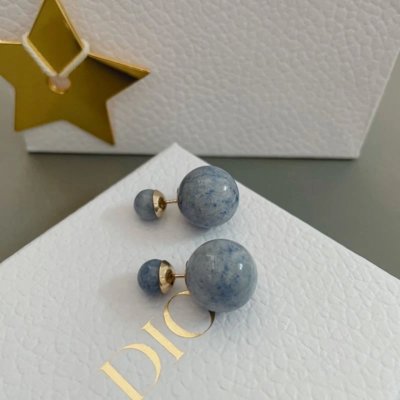 Low-cost Christian Dior Earrings