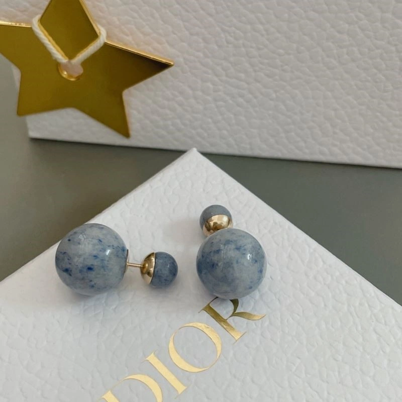 Low-cost Christian Dior Earrings