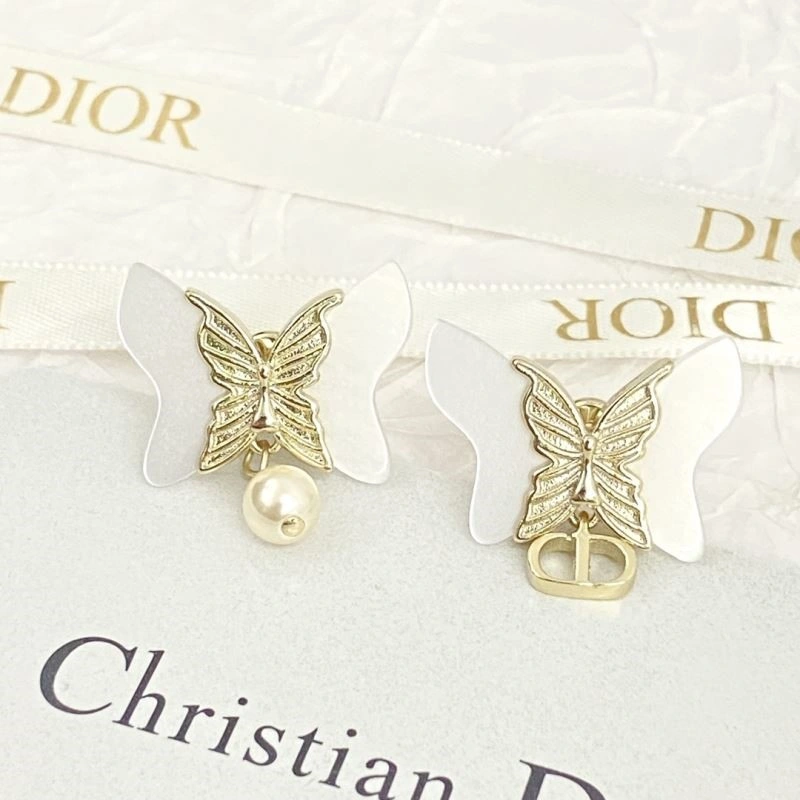 Top match Christian Dior Earrings