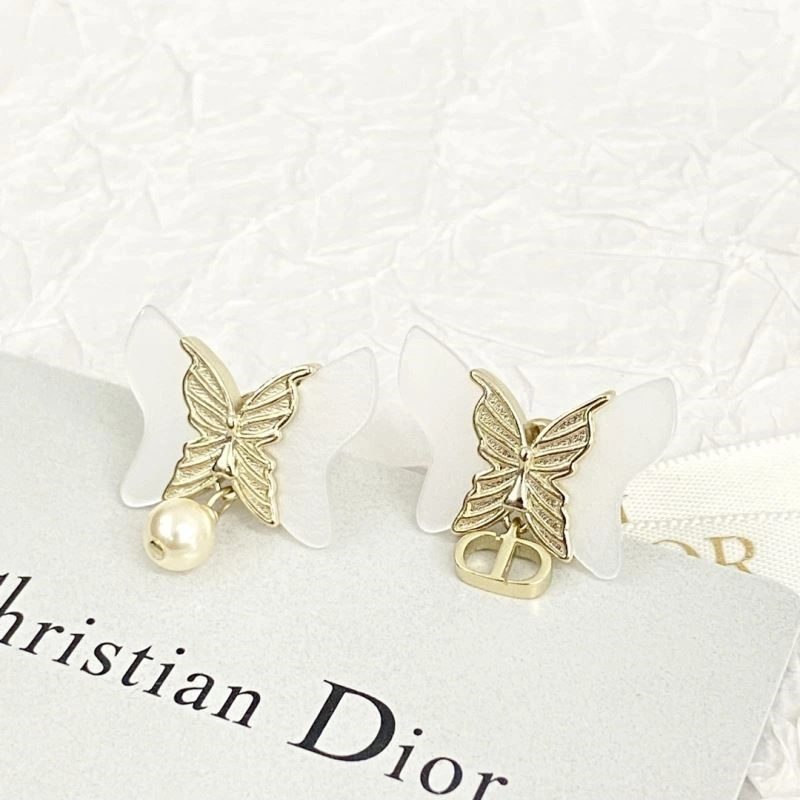 Top match Christian Dior Earrings
