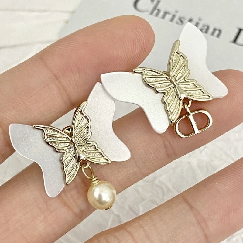 Top match Christian Dior Earrings