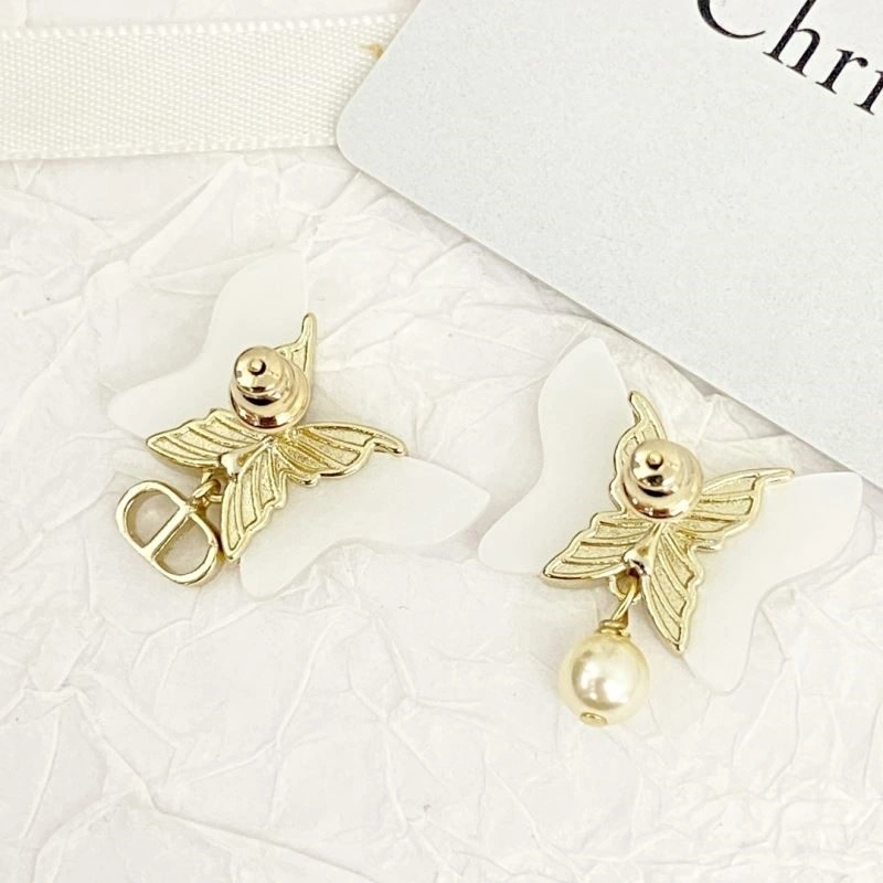 Top match Christian Dior Earrings