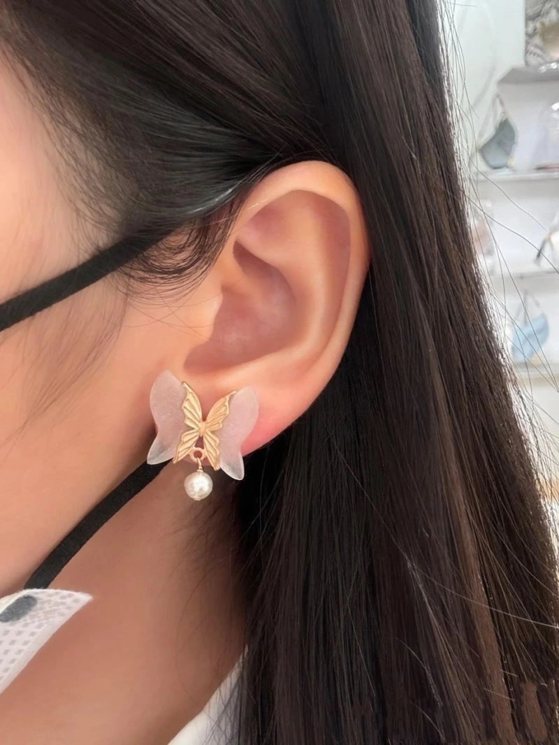 Top match Christian Dior Earrings