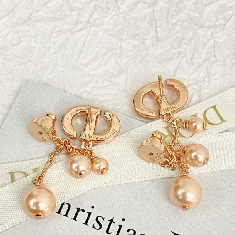 Cut-rate Christian Dior Earrings