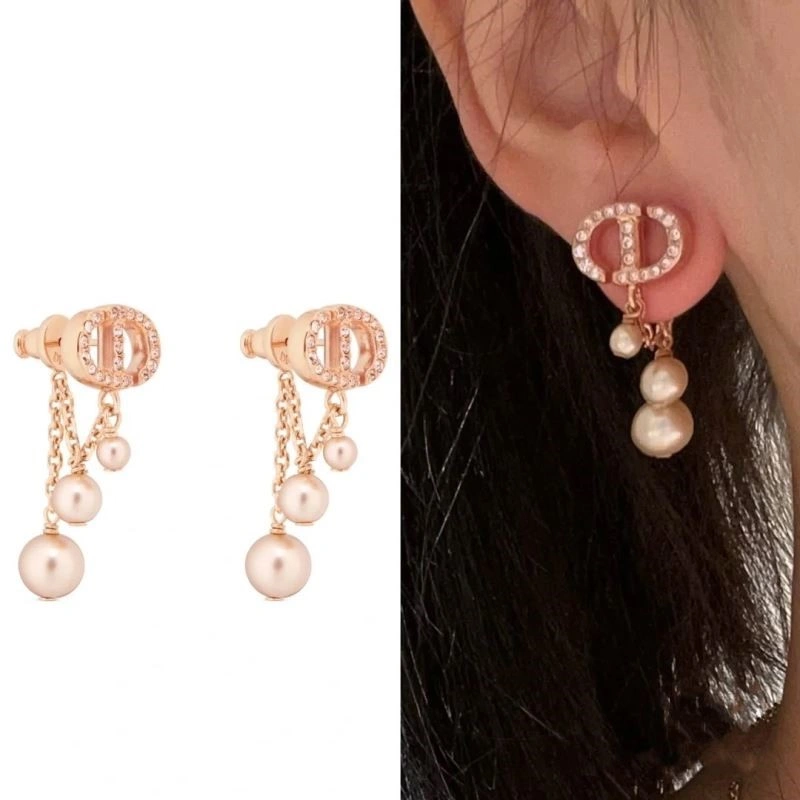 Cut-rate Christian Dior Earrings