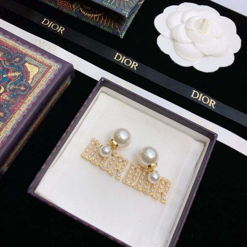 Indistinguishable Christian Dior Earrings