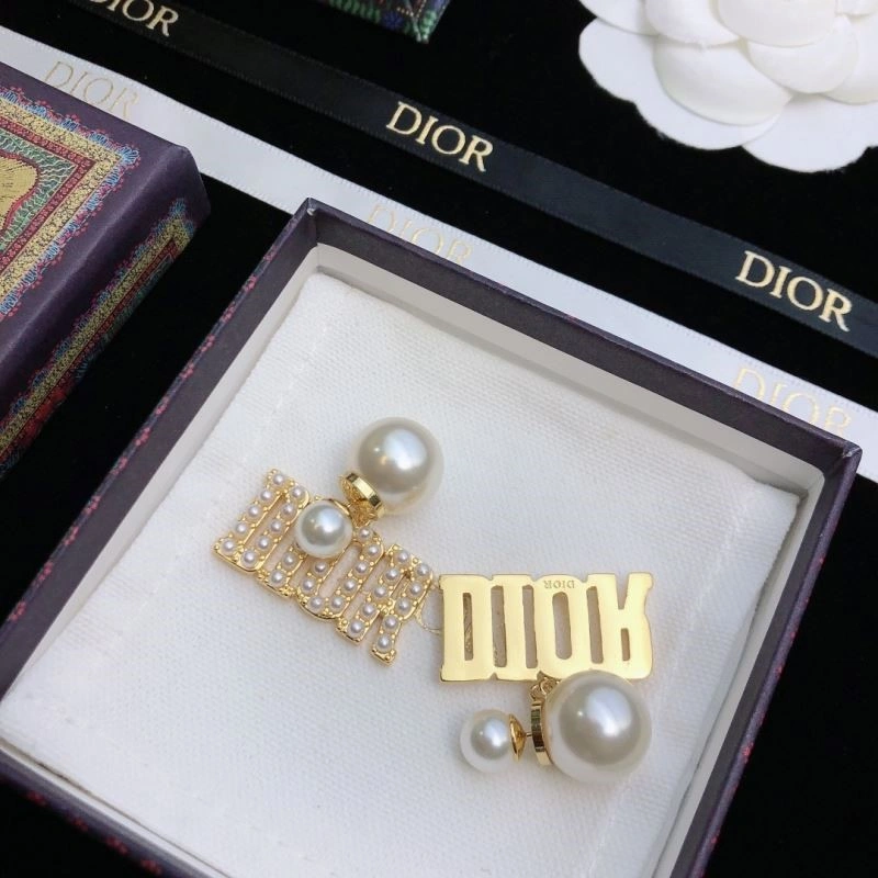 Indistinguishable Christian Dior Earrings