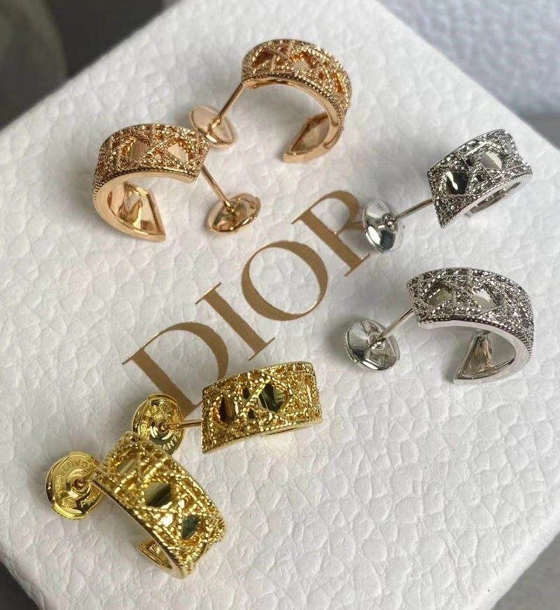Top match Christian Dior Earrings