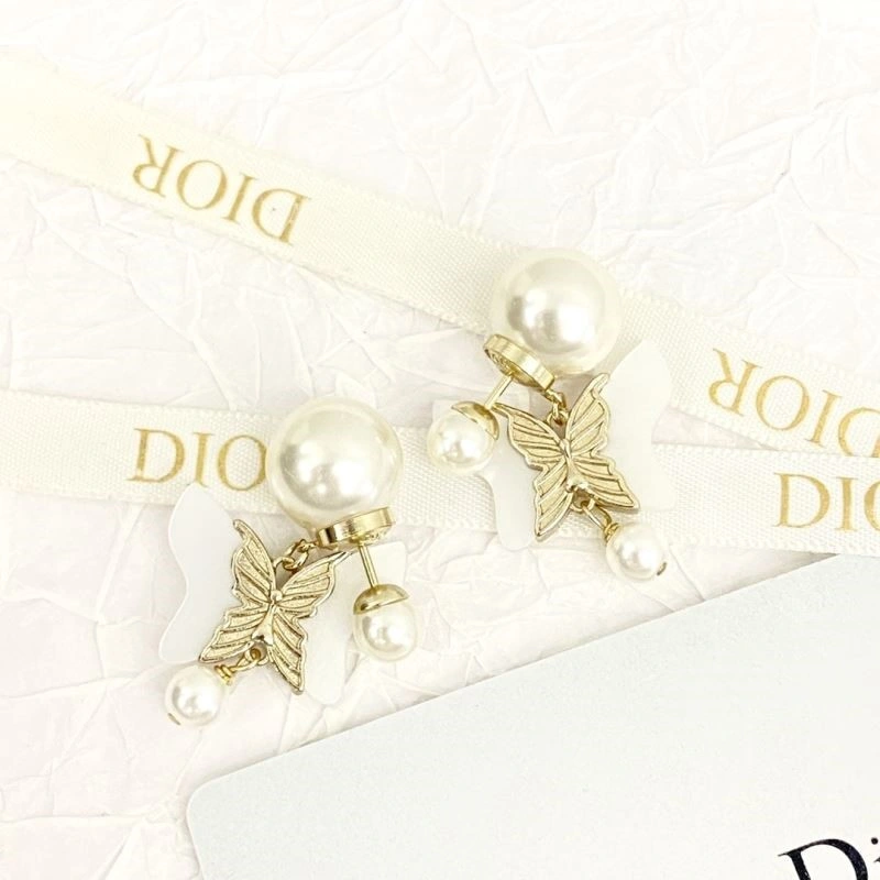 High accuracy Christian Dior Earrings