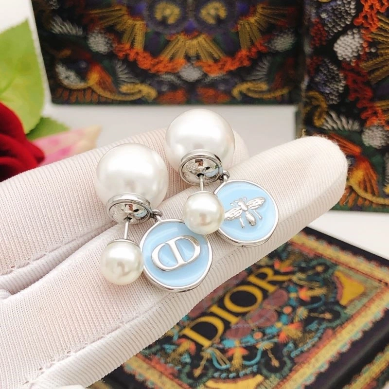 High fidelity Christian Dior Earrings