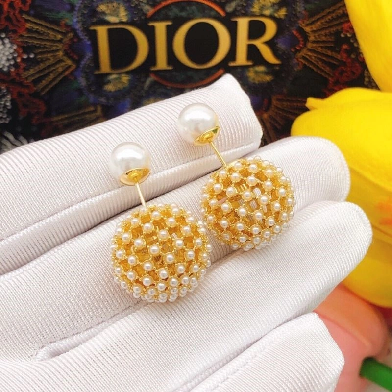 High fidelity Christian Dior Earrings