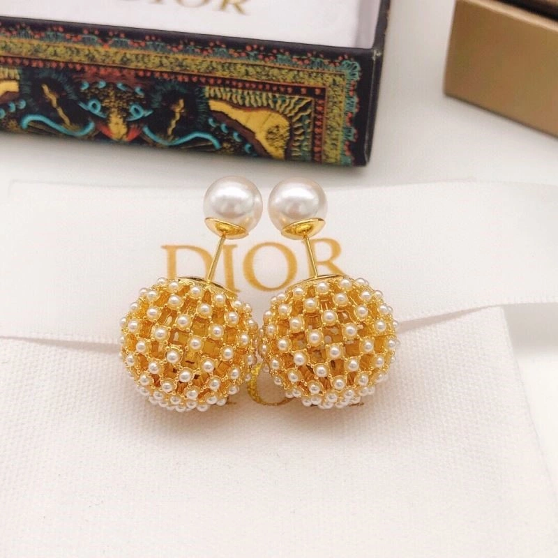 High fidelity Christian Dior Earrings