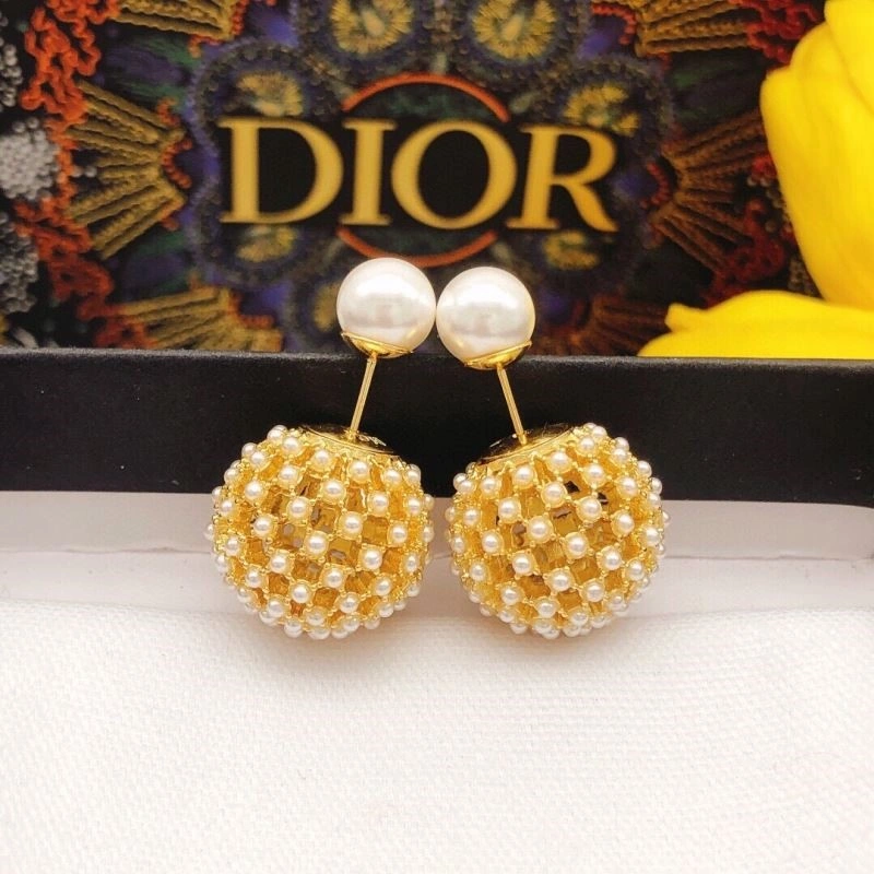 High fidelity Christian Dior Earrings