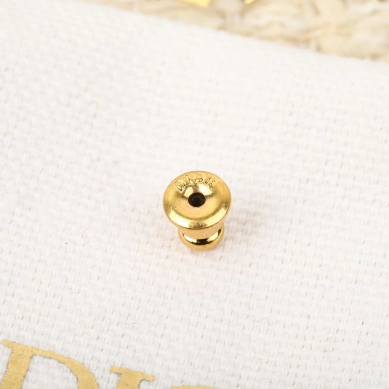 Indistinguishable Christian Dior Earrings