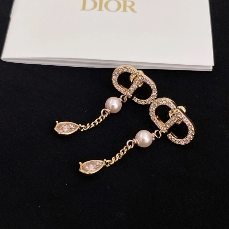 Low-cost Christian Dior Earrings