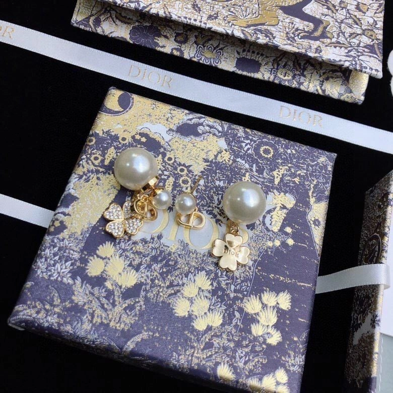 Bargain Christian Dior Earrings