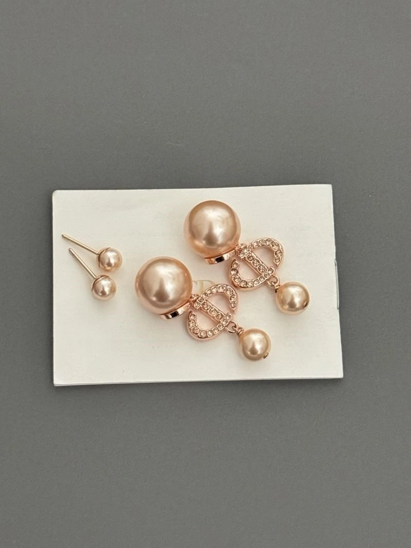 Cut-rate Christian Dior Earrings