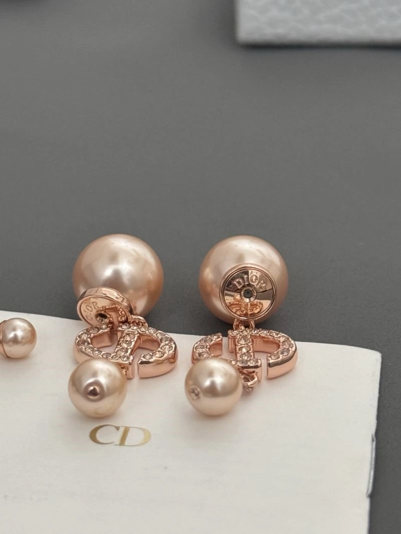 Cut-rate Christian Dior Earrings