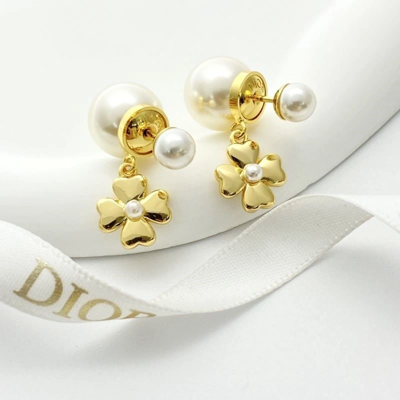 Bargain Christian Dior Earrings
