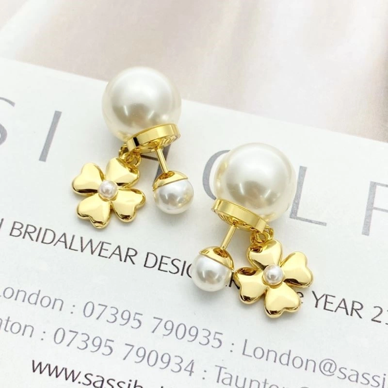 Bargain Christian Dior Earrings