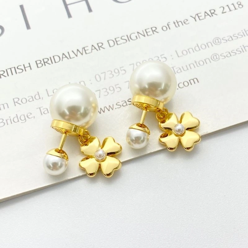 Bargain Christian Dior Earrings