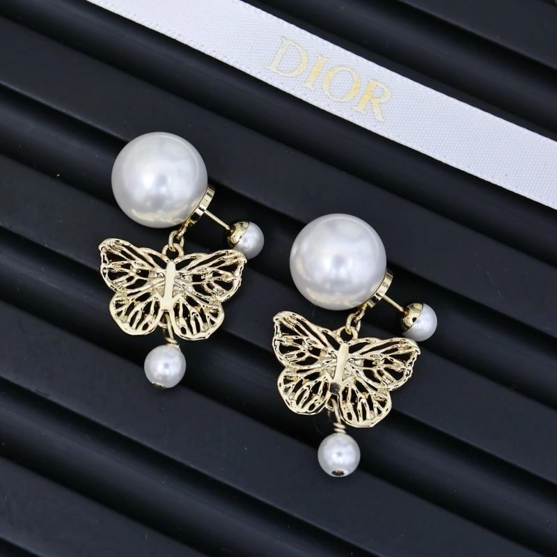 Inexpensive Christian Dior Earrings