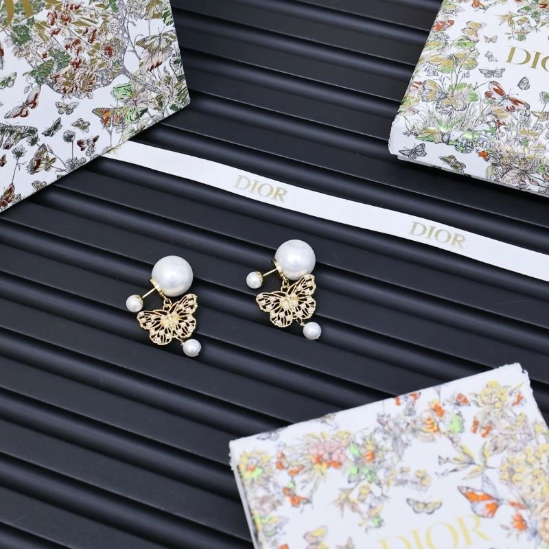Inexpensive Christian Dior Earrings