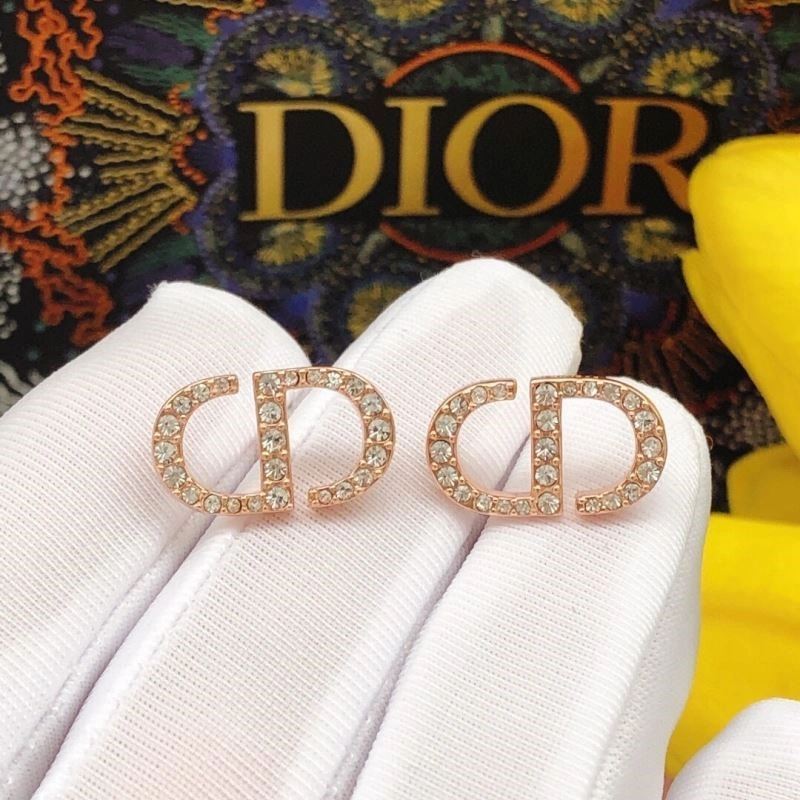 Cut-rate Christian Dior Earrings