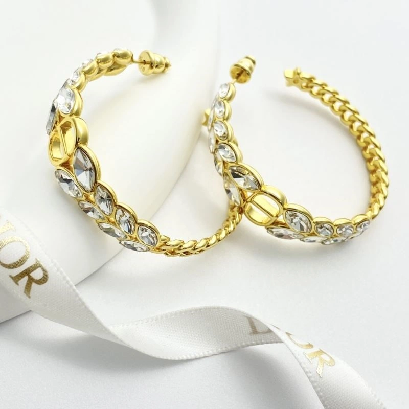 Top match Christian Dior Earrings