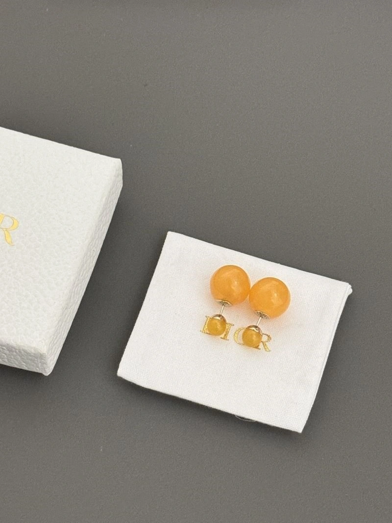 Top match Christian Dior Earrings