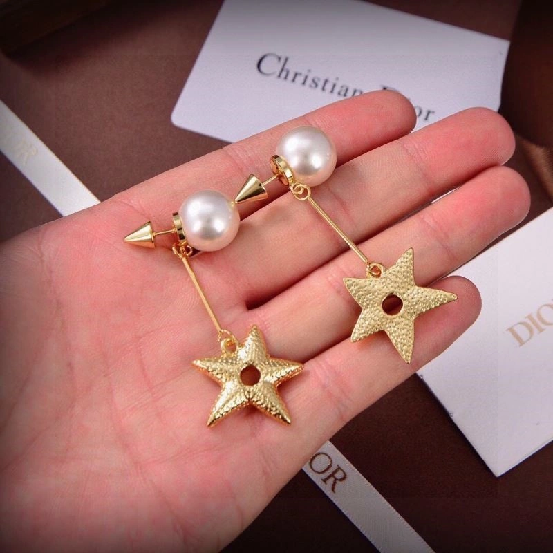 Bargain Christian Dior Earrings