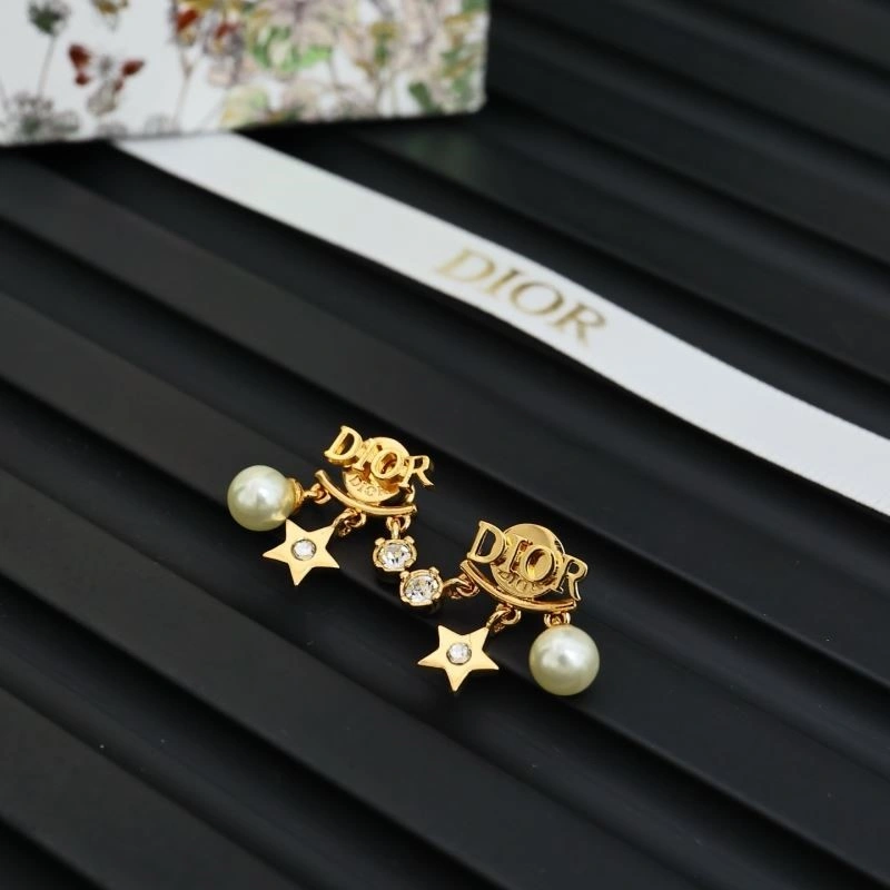 Bargain Christian Dior Earrings