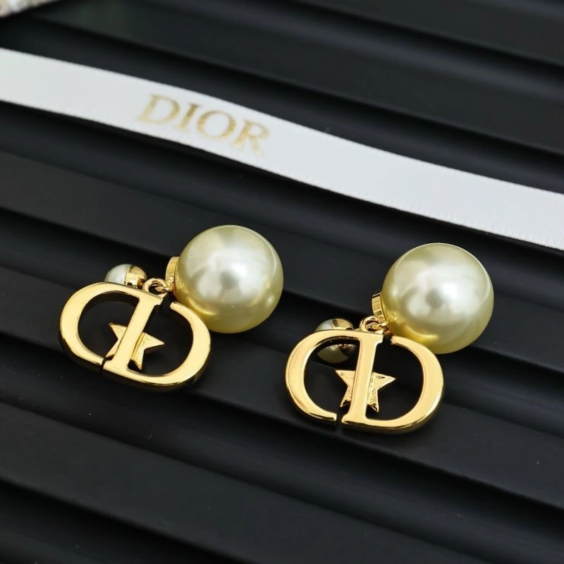 Legit Christian Dior Earrings