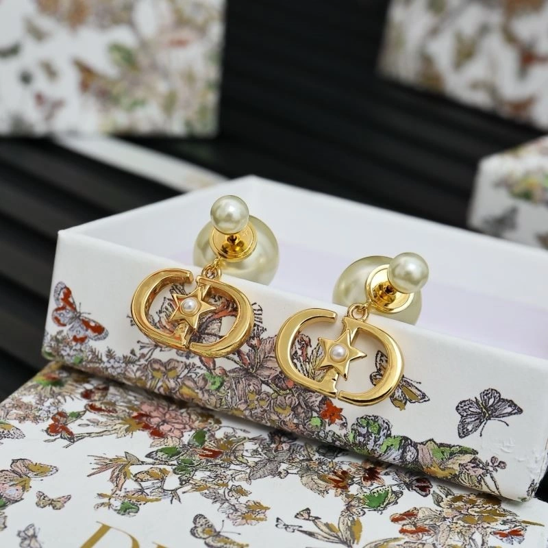 Legit Christian Dior Earrings