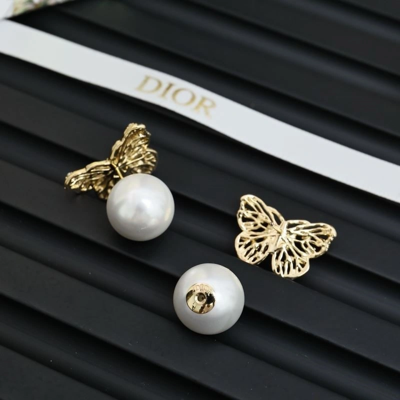 Top match Christian Dior Earrings