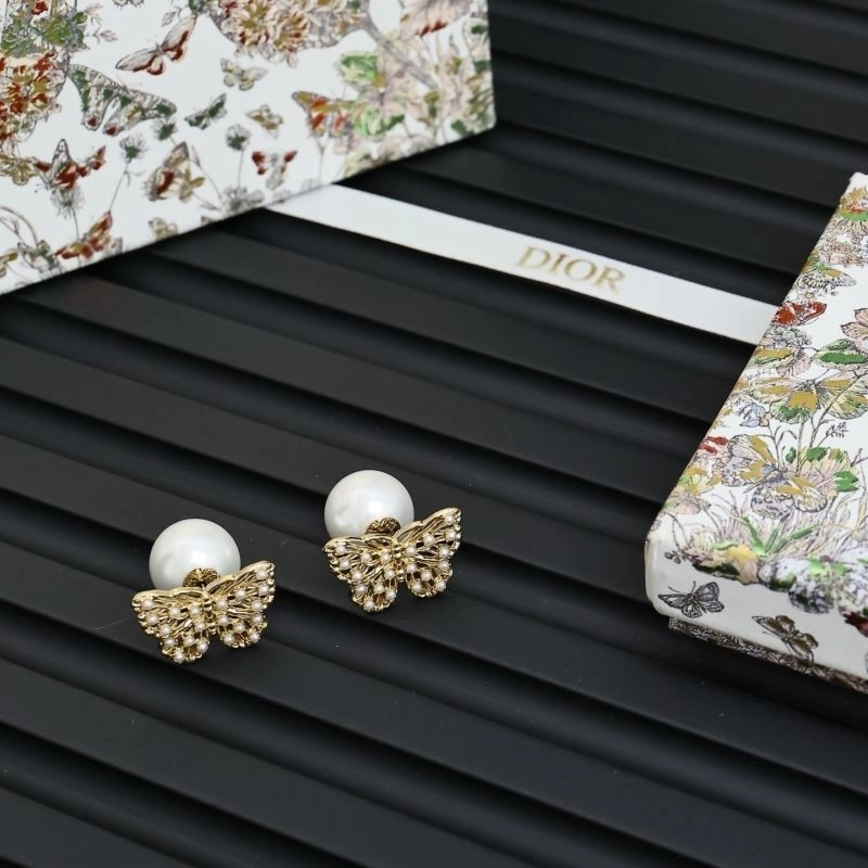 Top match Christian Dior Earrings