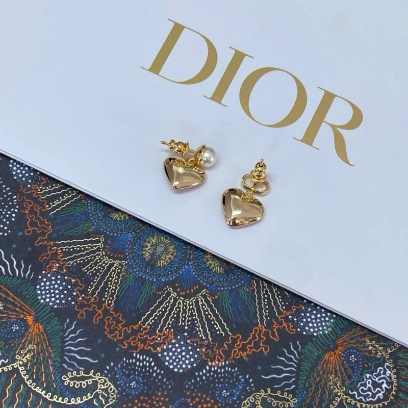 Low-cost Christian Dior Earrings
