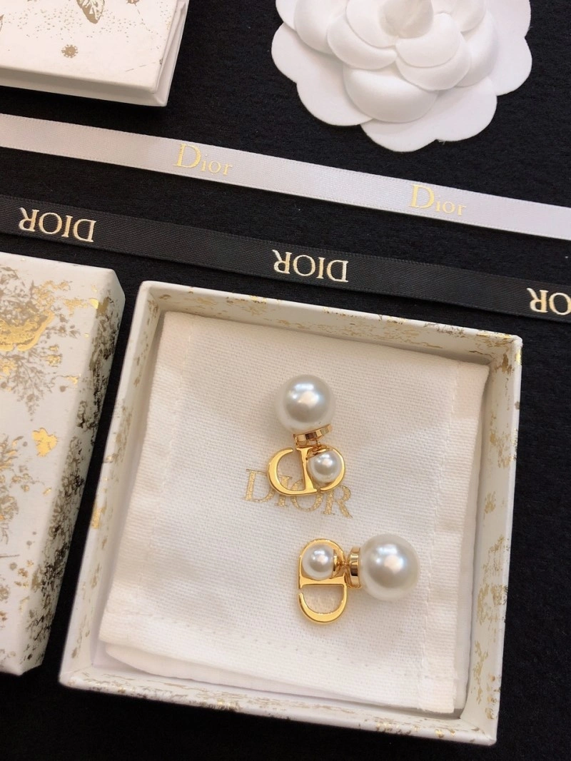 Discounted Christian Dior Earrings
