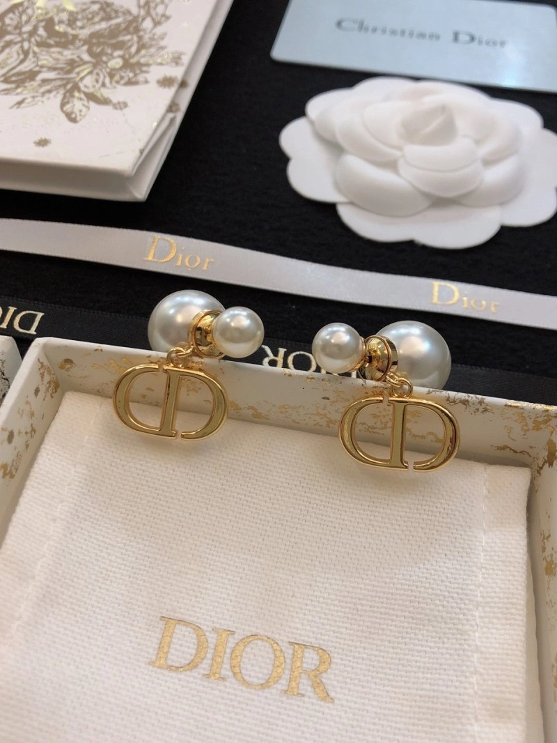 Discounted Christian Dior Earrings