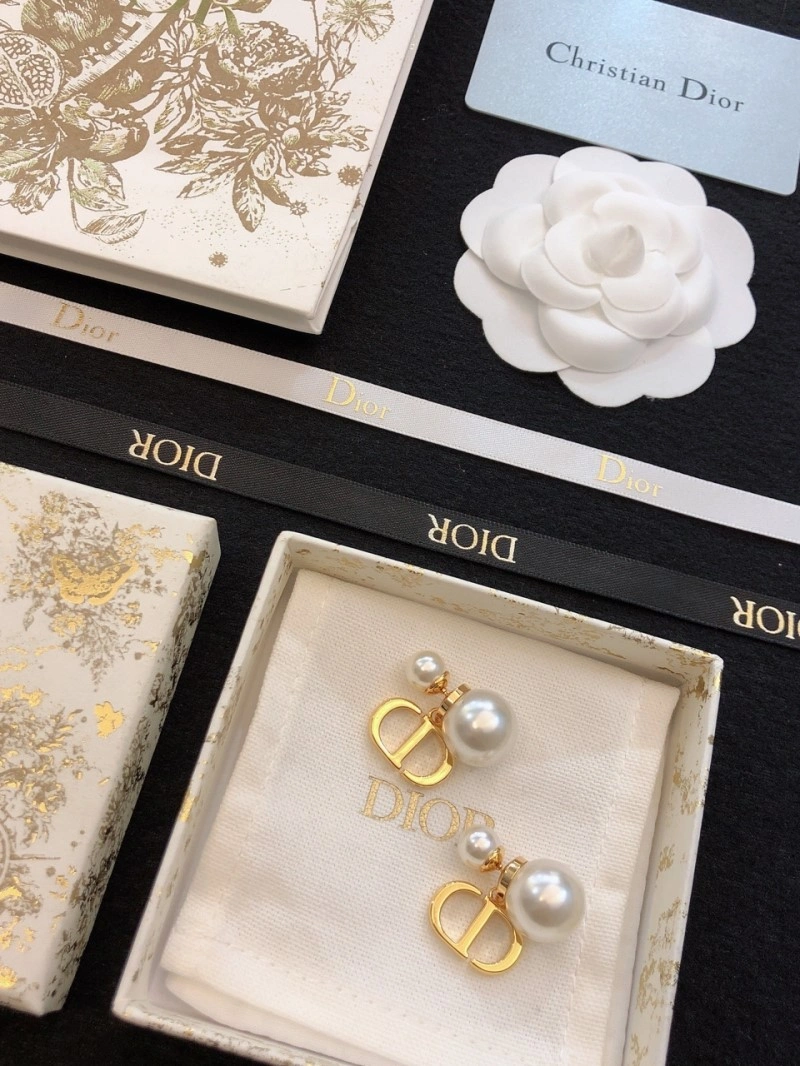Discounted Christian Dior Earrings