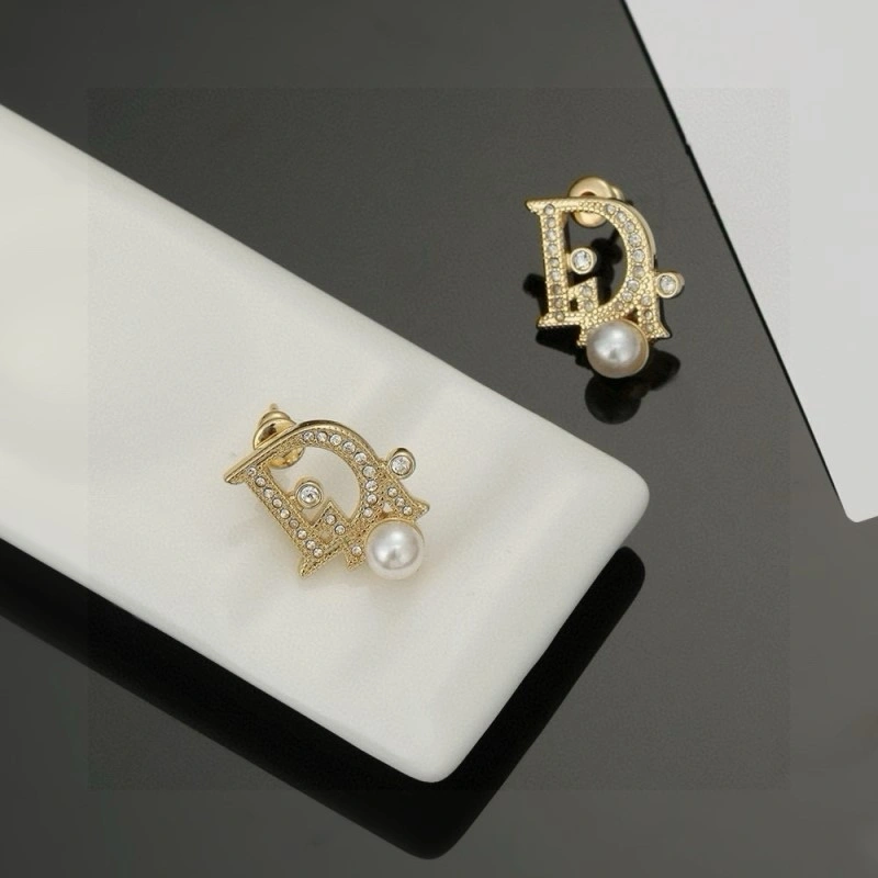 Bargain Christian Dior Earrings