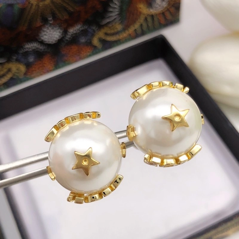 Low-cost Christian Dior Earrings