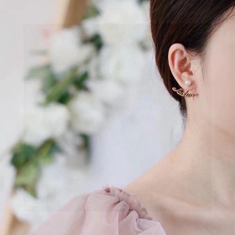 Legit Christian Dior Earrings