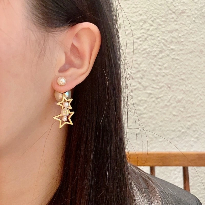 High fidelity Christian Dior Earrings